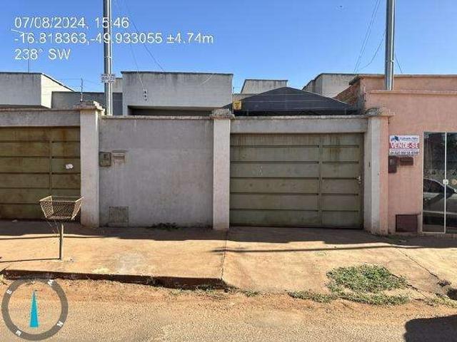 Casa / Sobrado para Venda em Palmeiras de Goiás/GO Setor Central 2 Quartos