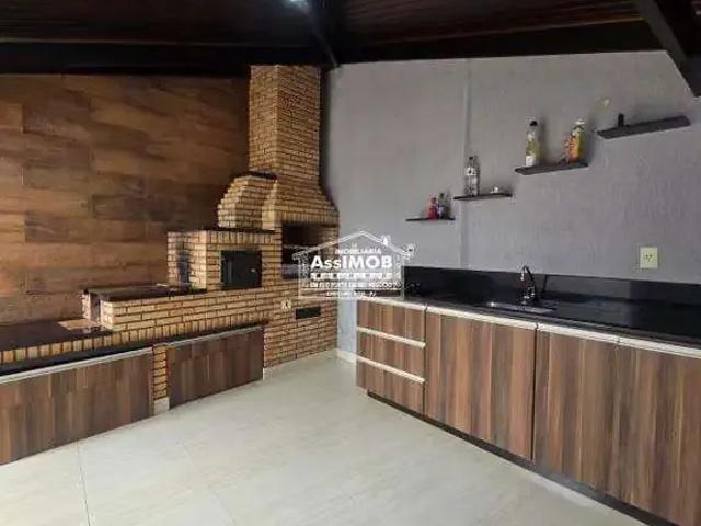 Casa / Sobrado para Venda em Paracatu/MG Centro 3 Quartos