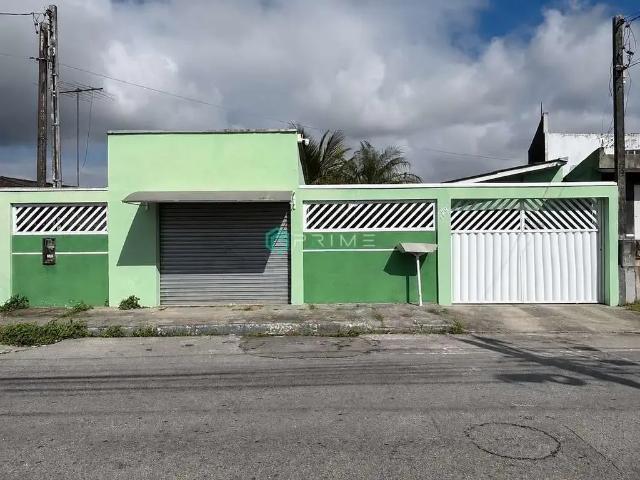 Casa / Sobrado para Venda em Paranaguá/PR Conjunto Residencial Prefeito Cominese 3 Quartos