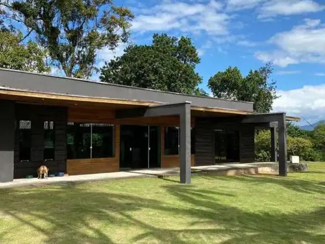 Casa / Sobrado para Venda em Paranaguá/PR Jardim América 3 Quartos