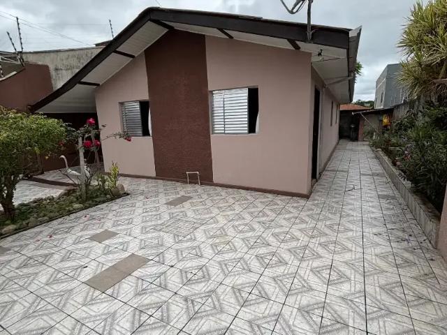 Casa / Sobrado para Venda em Paranaguá/PR Jardim Guaraituba 3 Quartos