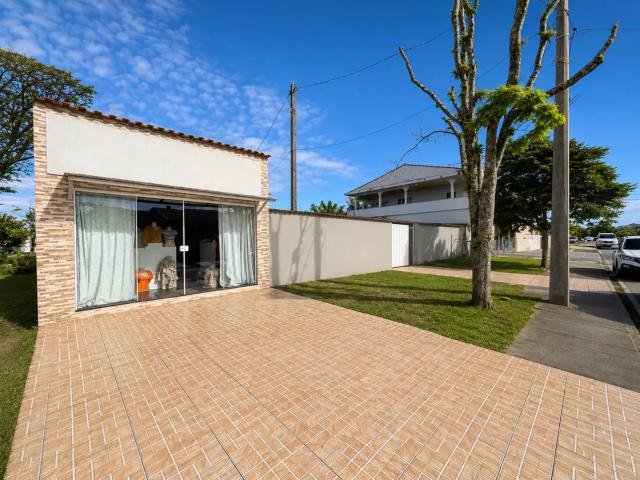 Casa / Sobrado para Venda em Paranaguá/PR Jardim Guaraituba 3 Quartos