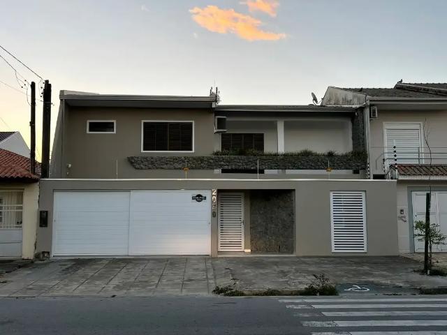 Casa / Sobrado para Venda em Paranaguá/PR Palmital 3 Quartos