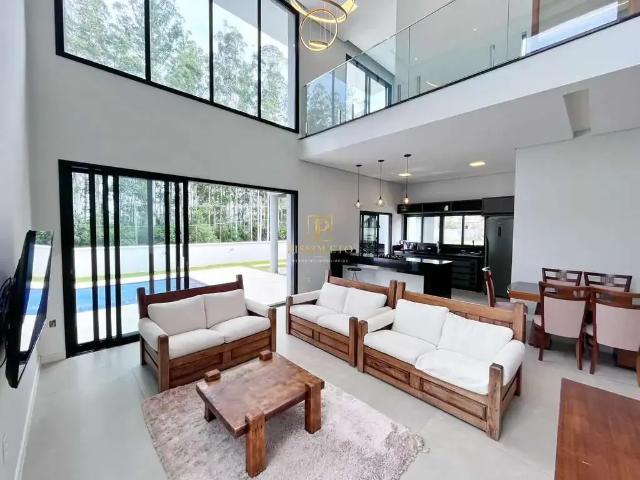 Casa / Sobrado para Venda em Pardinho/SP Ninho Verde II 3 Quartos