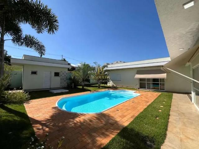 Casa / Sobrado para Venda em Pardinho/SP Ninho Verde II 3 Quartos