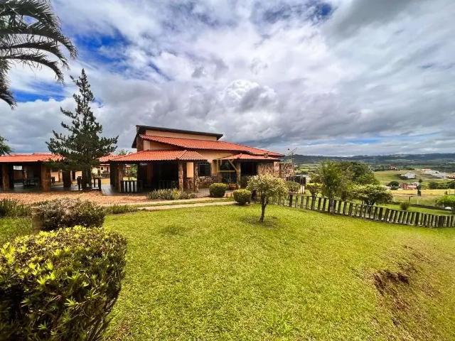 Casa / Sobrado para Venda em Pardinho/SP Ninho Verde II 5 Quartos