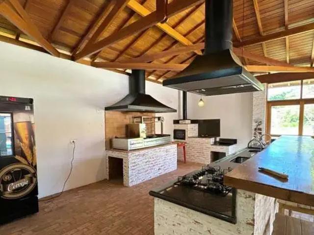 Casa / Sobrado para Venda em Pardinho/SP Ninho Verde 5 Quartos