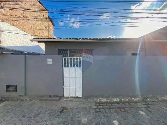 Casa / Sobrado para Venda em Parnamirim/RN Nova Parnamirim 2 Quartos