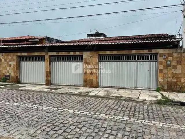 Casa / Sobrado para Venda em Parnamirim/RN Nova Parnamirim 3 Quartos