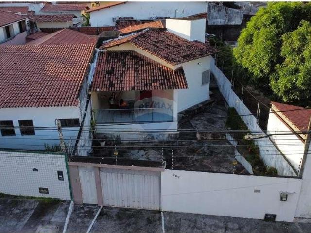 Casa / Sobrado para Venda em Parnamirim/RN Nova Parnamirim 3 Quartos