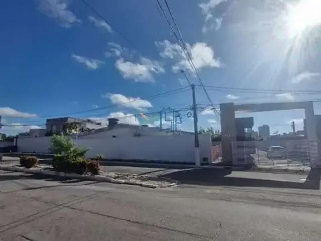 Casa / Sobrado para Venda em Parnamirim/RN Nova Parnamirim 3 Quartos