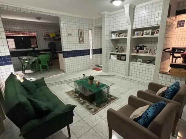 Casa / Sobrado para Venda em Parnamirim/RN Nova Parnamirim 4 Quartos