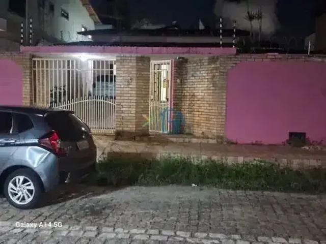 Casa / Sobrado para Venda em Parnamirim/RN Nova Parnamirim 4 Quartos