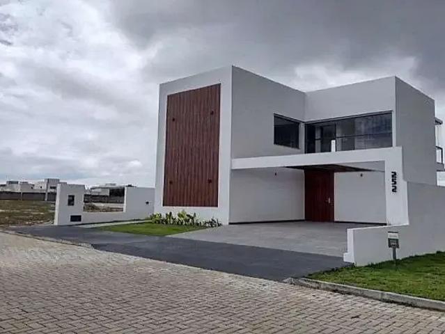 Casa / Sobrado para Venda em Parnamirim/RN Parque das Nações 3 Quartos
