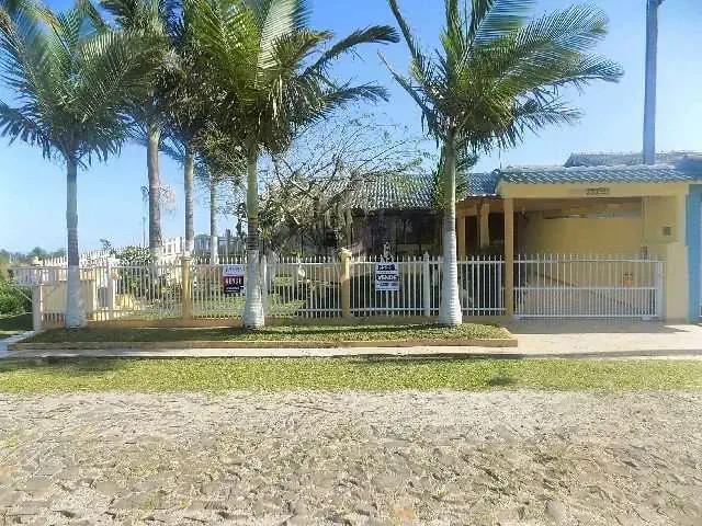 Casa / Sobrado para Venda em Passo de Torres/SC Bela Torres 2 Quartos