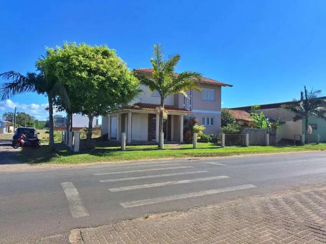 Casa / Sobrado para Venda em Passo de Torres/SC Bela Torres 3 Quartos