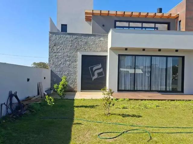 Casa / Sobrado para Venda em Passo de Torres/SC Bela Torres 3 Quartos