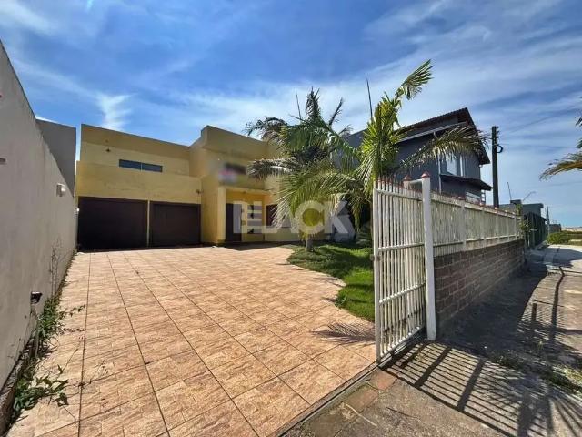 Casa / Sobrado para Venda em Passo de Torres/SC Praia Azul 3 Quartos