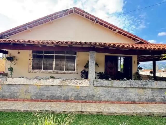 Casa / Sobrado para Venda em Paty do Alferes/RJ Alto do Recanto 3 Quartos
