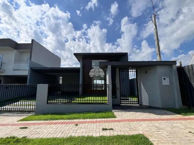 Casa / Sobrado para Venda em Pato Branco/PR Menino Deus 3 Quartos