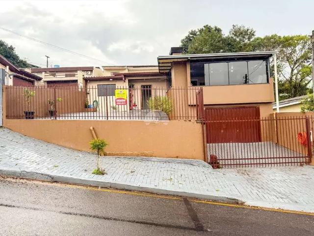Casa / Sobrado para Venda em Pato Branco/PR Cristo Rei 3 Quartos