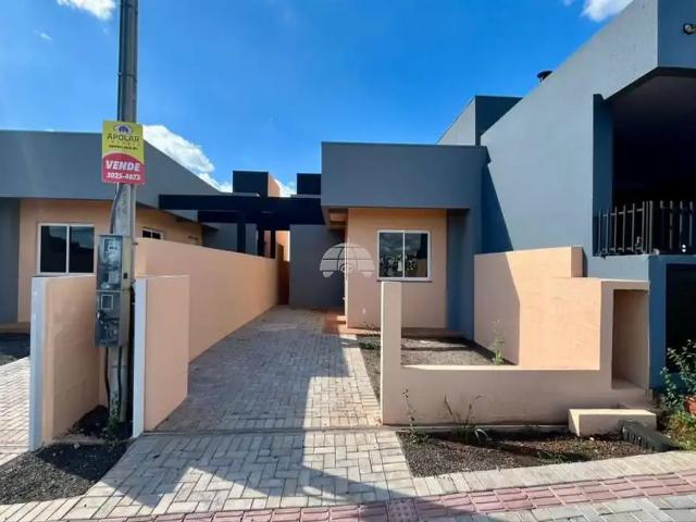 Casa / Sobrado para Venda em Pato Branco/PR Fraron 2 Quartos