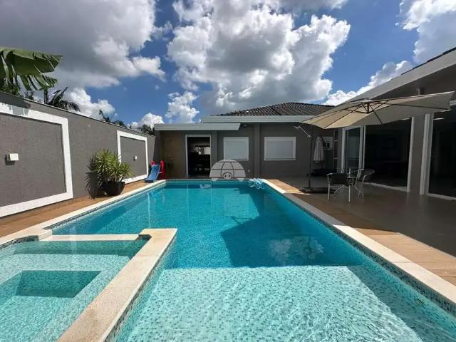 Casa / Sobrado para Venda em Pato Branco/PR Fraron 3 Quartos