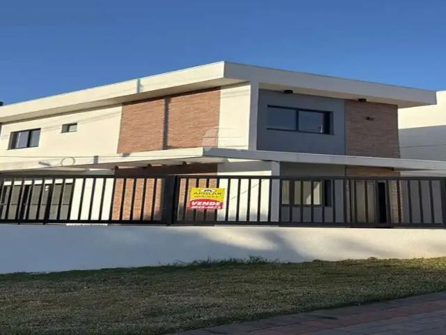 Casa / Sobrado para Venda em Pato Branco/PR Pinheirinho 2 Quartos
