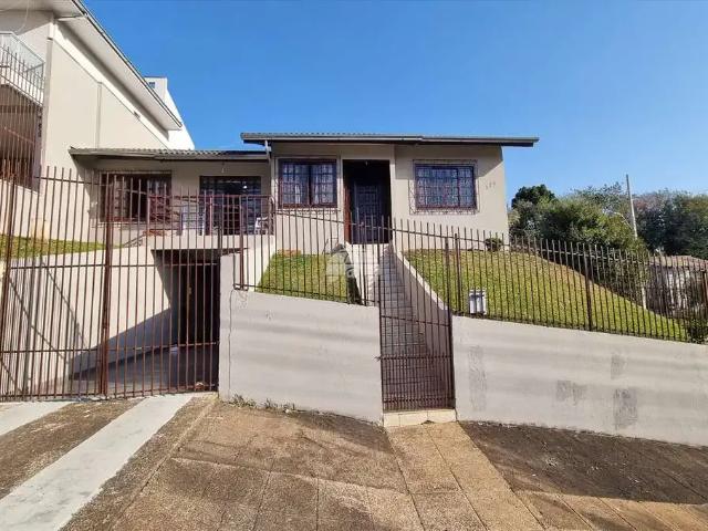 Casa / Sobrado para Venda em Pato Branco/PR Santa Terezinha 4 Quartos