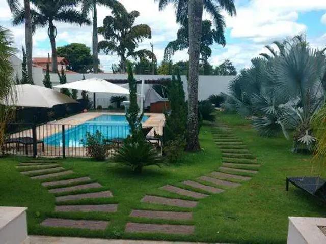 Casa / Sobrado para Venda em Patos de Minas/MG Alto dos Caiçaras 5 Quartos