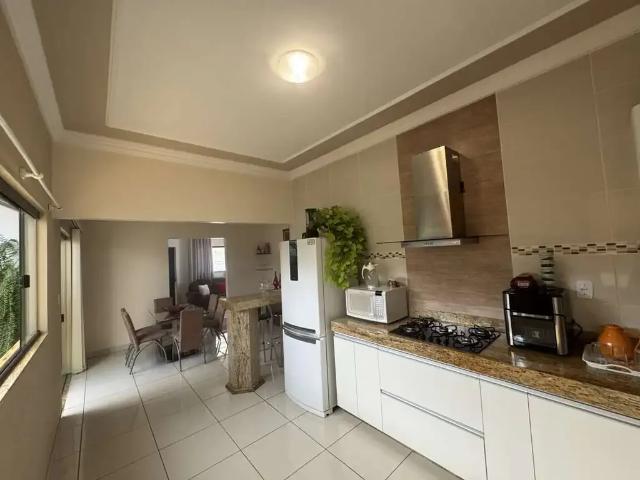 Casa / Sobrado para Venda em Patos de Minas/MG Residencial Gramado 3 Quartos
