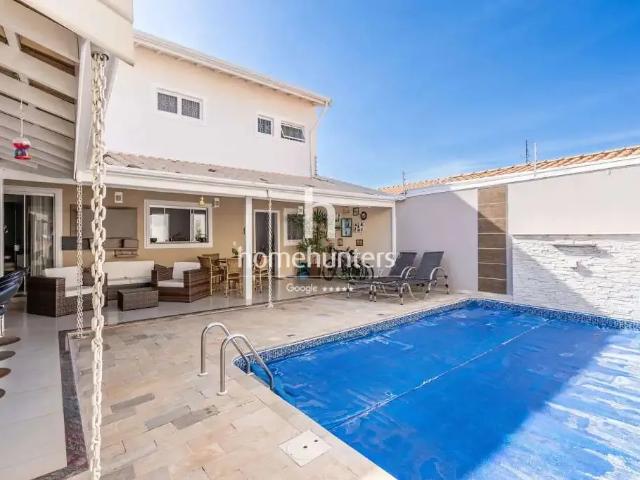 Casa / Sobrado para Venda em Paulínia/SP Jardim America 4 Quartos