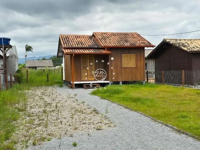 Casa / Sobrado para Venda em Paulo Lopes/SC Areias 2 Quartos