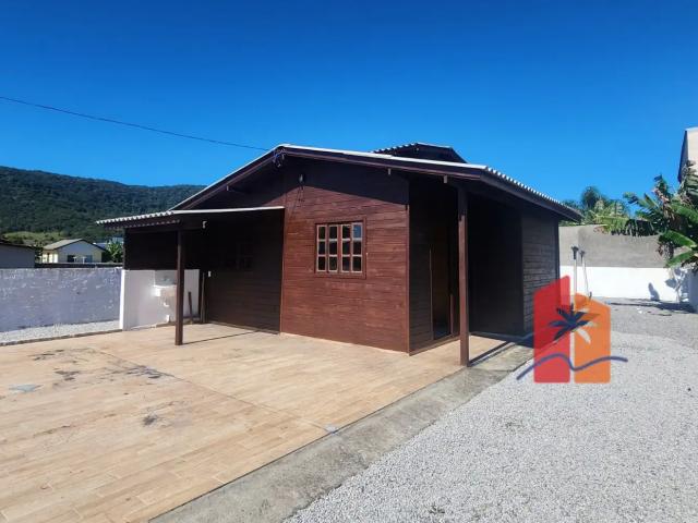 Casa / Sobrado para Venda em Paulo Lopes/SC Areias 2 Quartos