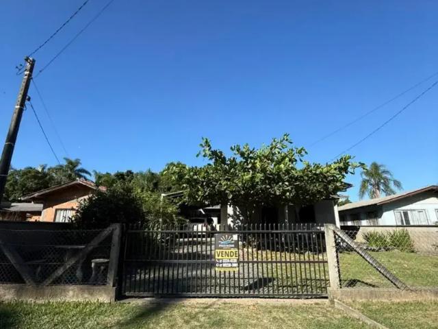 Casa / Sobrado para Venda em Penha/SC Armação 4 Quartos
