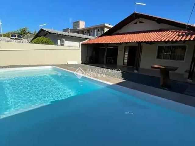 Casa / Sobrado para Venda em Penha/SC Armação 4 Quartos