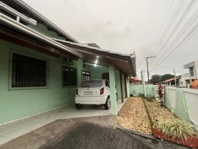 Casa / Sobrado para Venda em Penha/SC Armação 5 Quartos