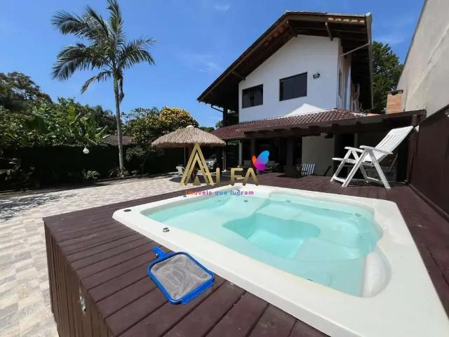 Casa / Sobrado para Venda em Penha/SC Centro 4 Quartos