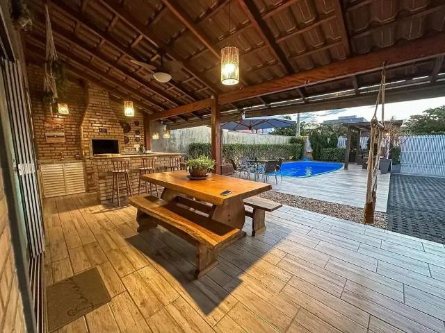 Casa / Sobrado para Venda em Penha/SC Centro 4 Quartos