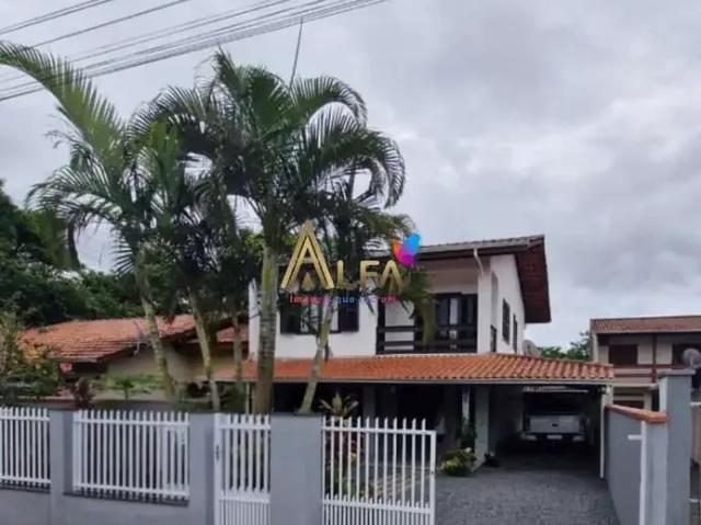 Casa / Sobrado para Venda em Penha/SC Centro 4 Quartos