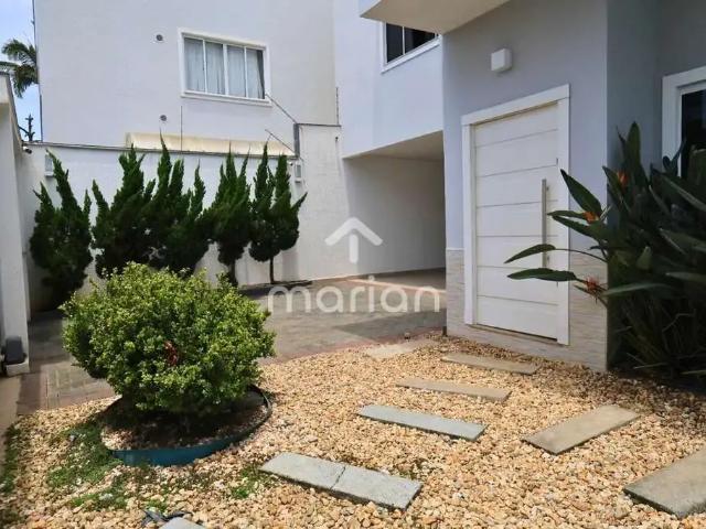 Casa / Sobrado para Venda em Penha/SC Centro 4 Quartos