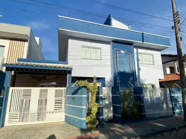 Casa / Sobrado para Venda em Penha/SC Centro 5 Quartos