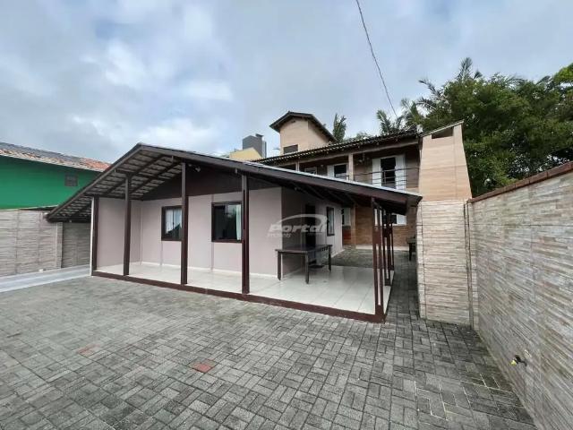 Casa / Sobrado para Venda em Penha/SC Centro 5 Quartos