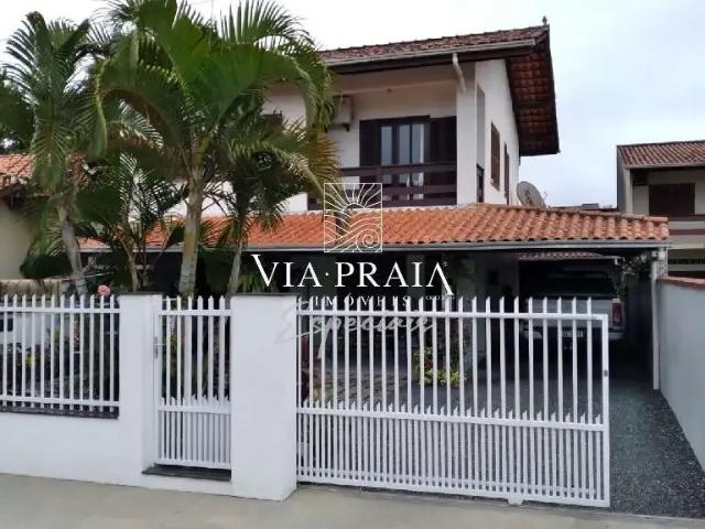 Casa / Sobrado para Venda em Penha/SC Centro 5 Quartos