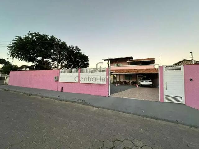 Casa / Sobrado para Venda em Penha/SC Centro 6 Quartos