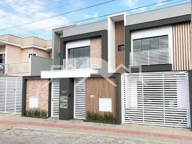 Casa / Sobrado para Venda em Penha/SC Centro 3 Quartos
