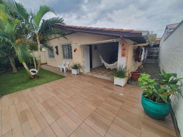 Casa / Sobrado para Venda em Penha/SC Centro 3 Quartos
