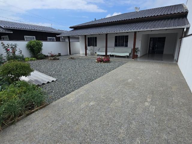 Casa / Sobrado para Venda em Penha/SC Centro 3 Quartos