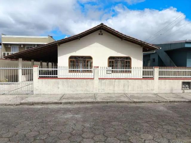 Casa / Sobrado para Venda em Penha/SC Centro 3 Quartos