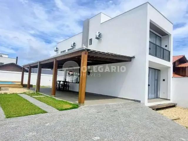 Casa / Sobrado para Venda em Penha/SC Centro 3 Quartos